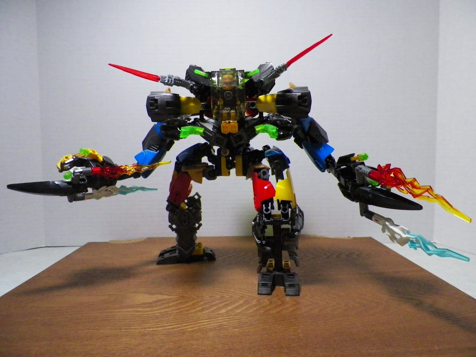 LEGO Creation: Hero Factory MOC Mecha #1